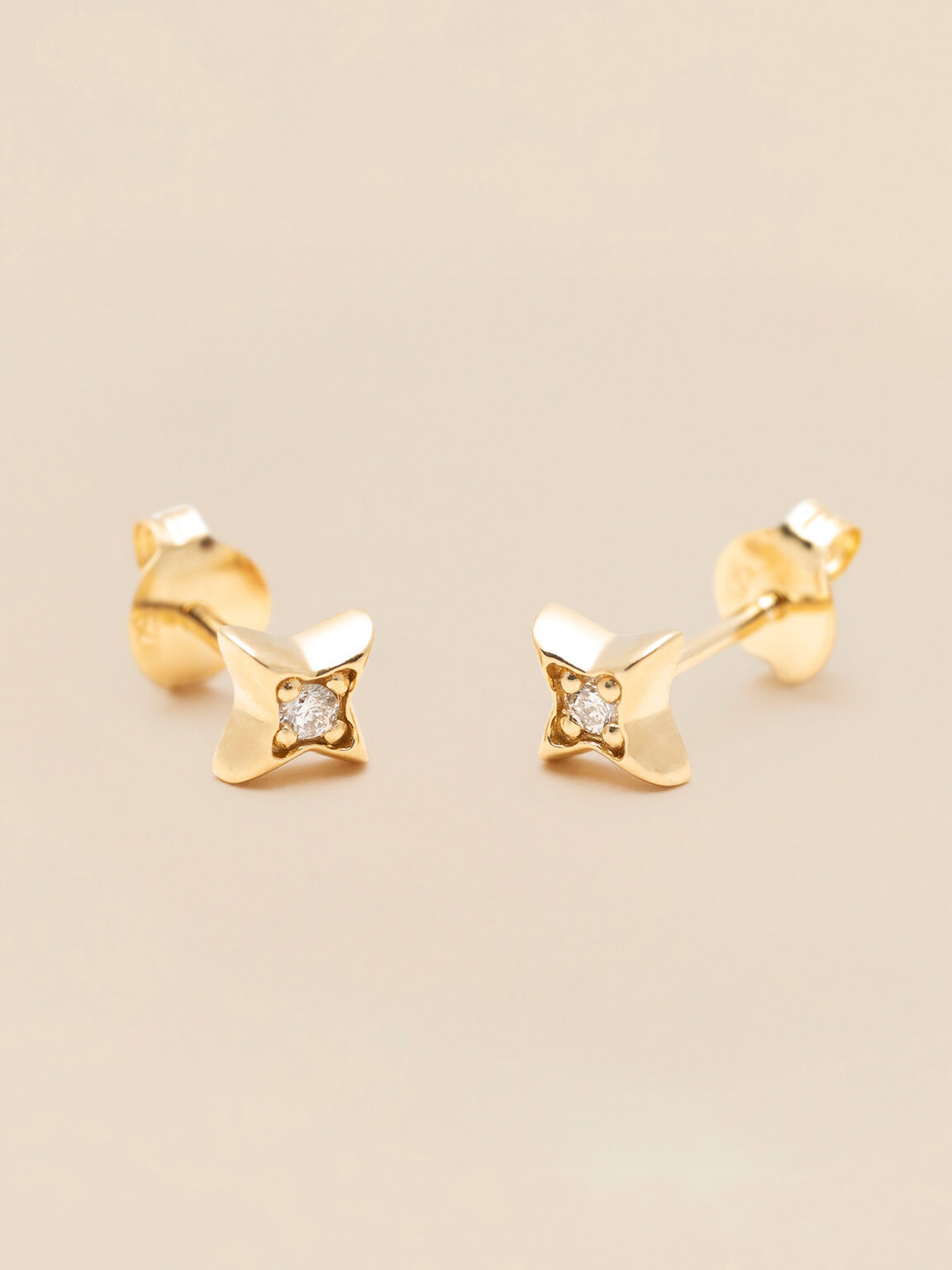 YLVA LI - Diamond stars - Gold | Glensia